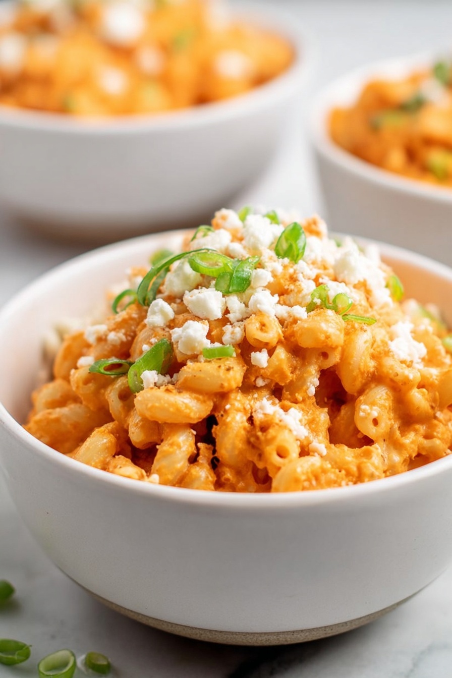 Buffalo Chicken Mac and Cheese – Irresistibly Spicy & Creamy